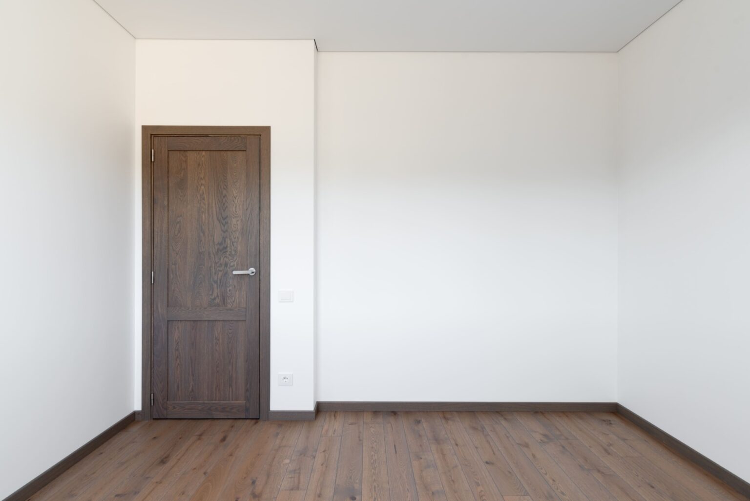 Grindjuostės (Plintusai): Stilingas interjero dizaino patobulinimas ...